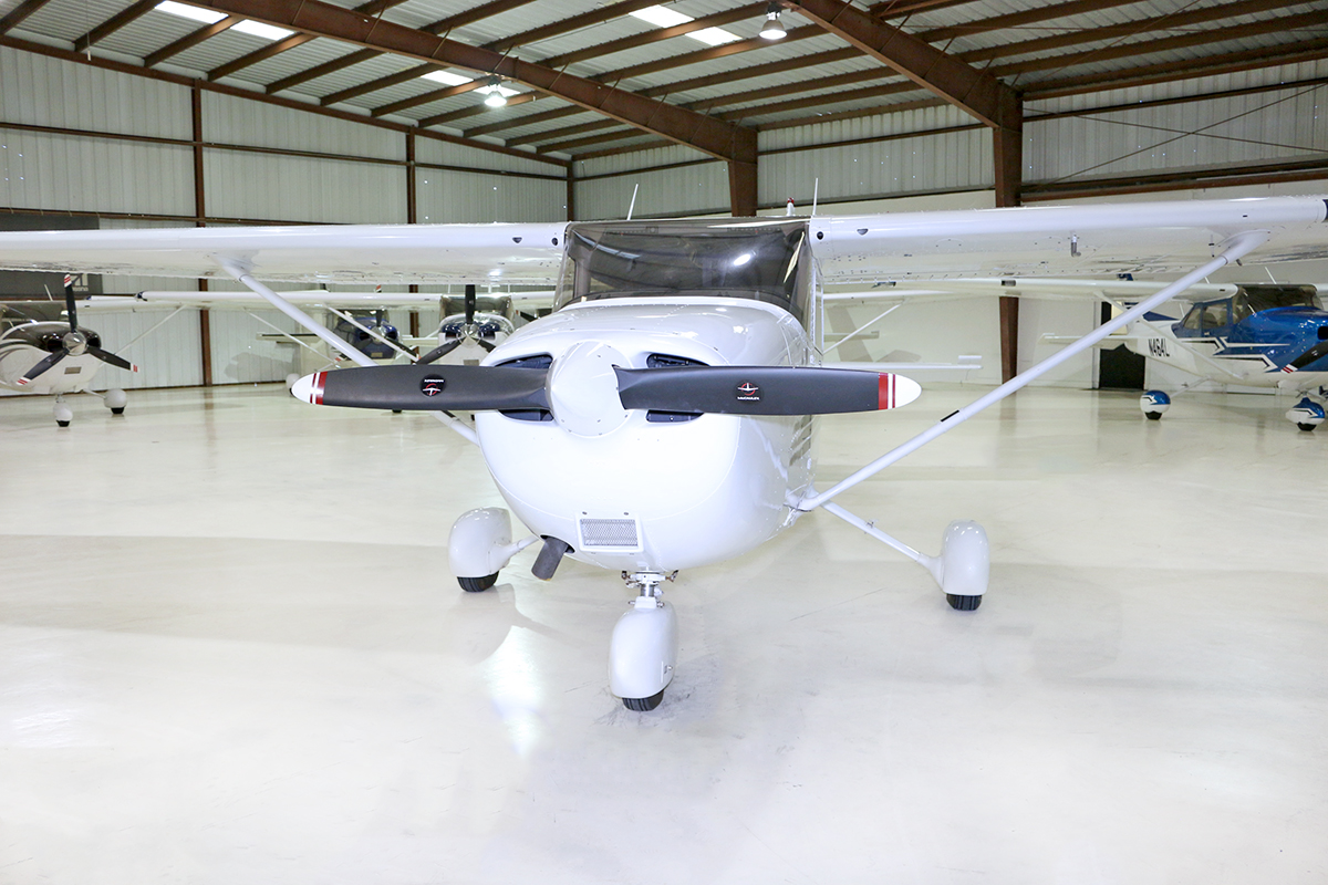 1998 Cessna 172R Skyhawk for sale