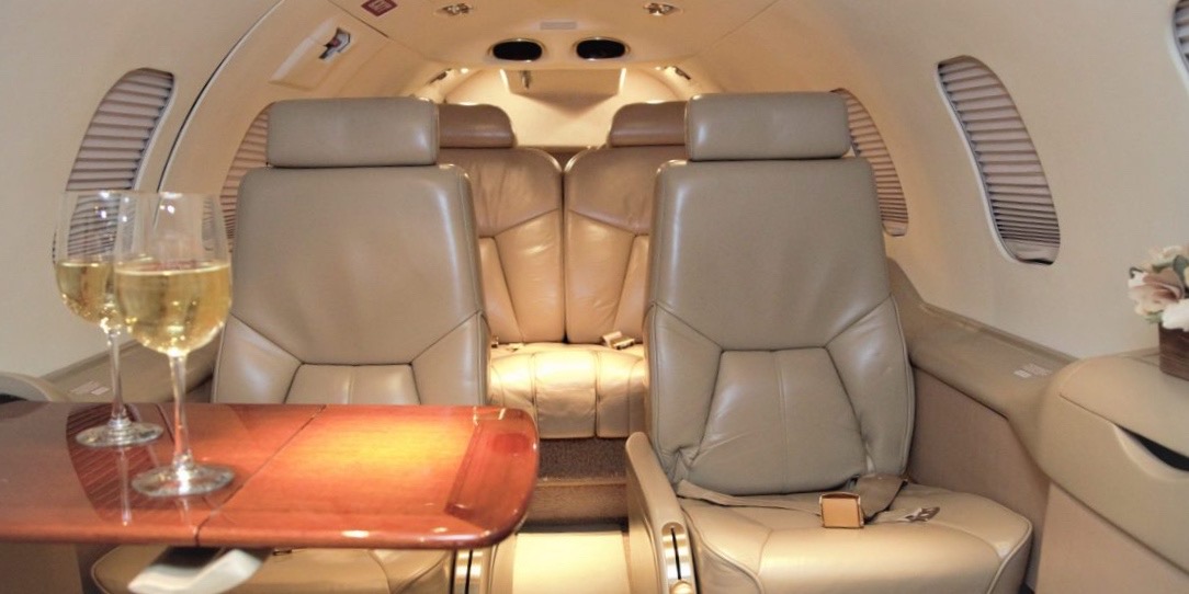 Lear 31a Interior