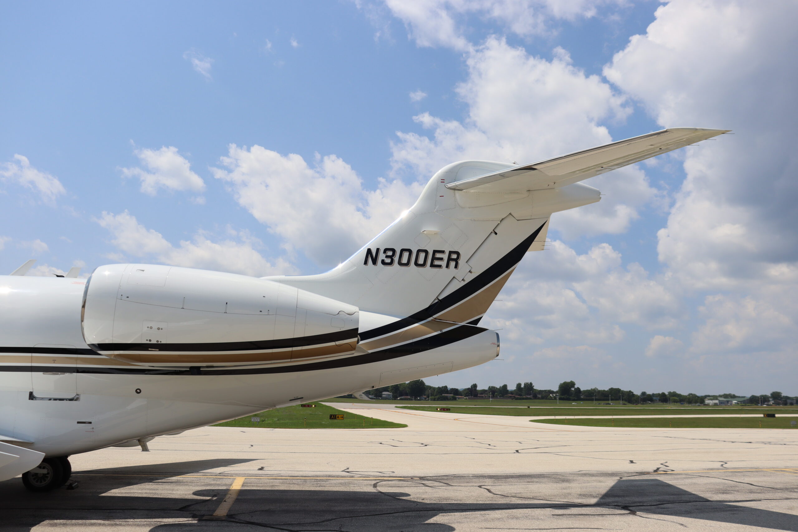 2013 Bombardier Challenger 300 for sale