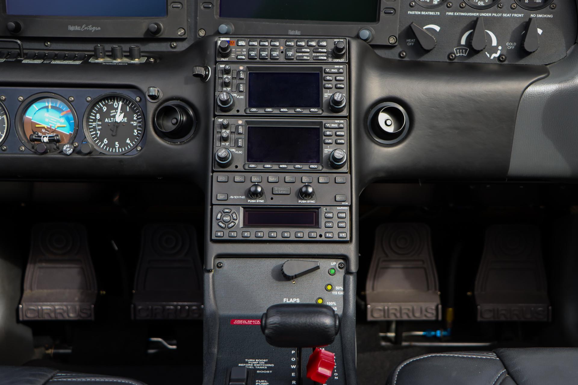 Cirrus Sr20 Cockpit Poster