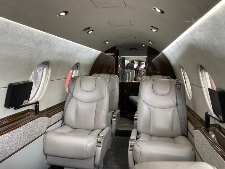 2010 Hawker 400XP for sale