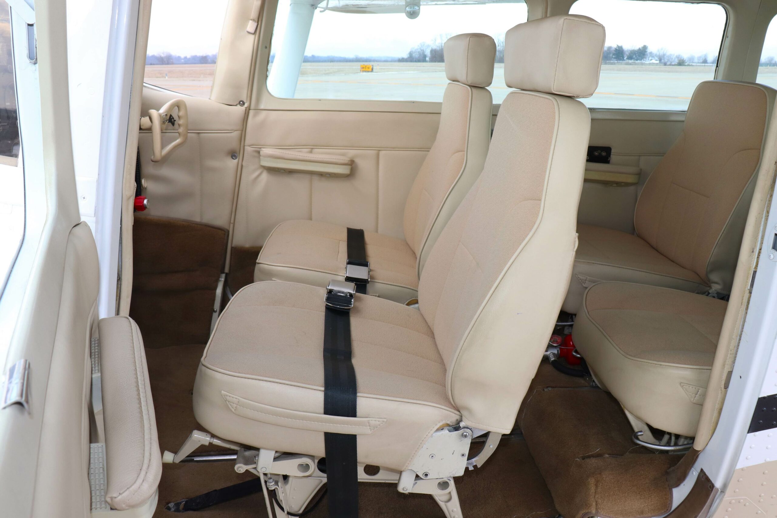 Airtex Interiors Cessna 172 | Cabinets Matttroy
