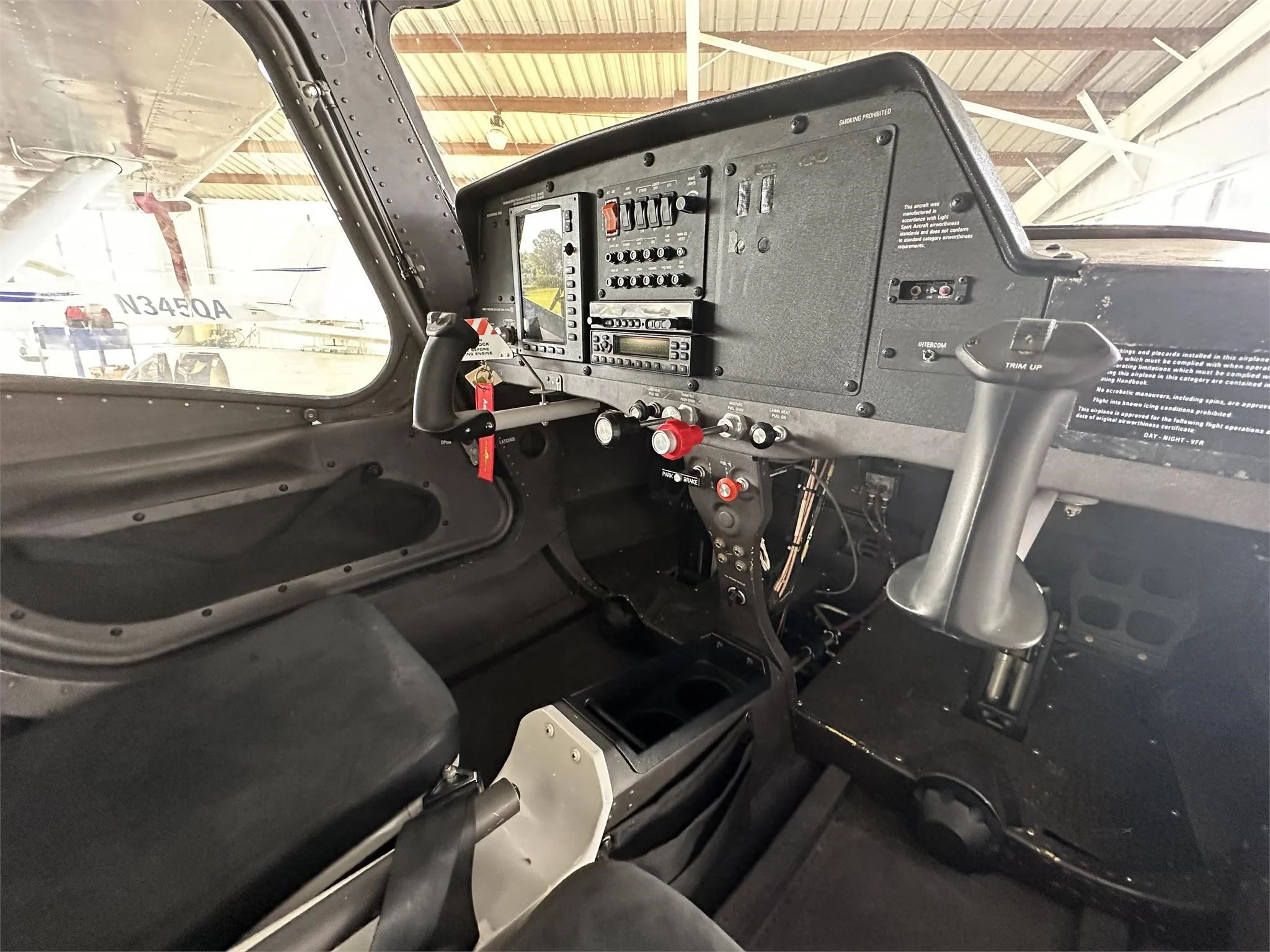 Cessna 162 Interior
