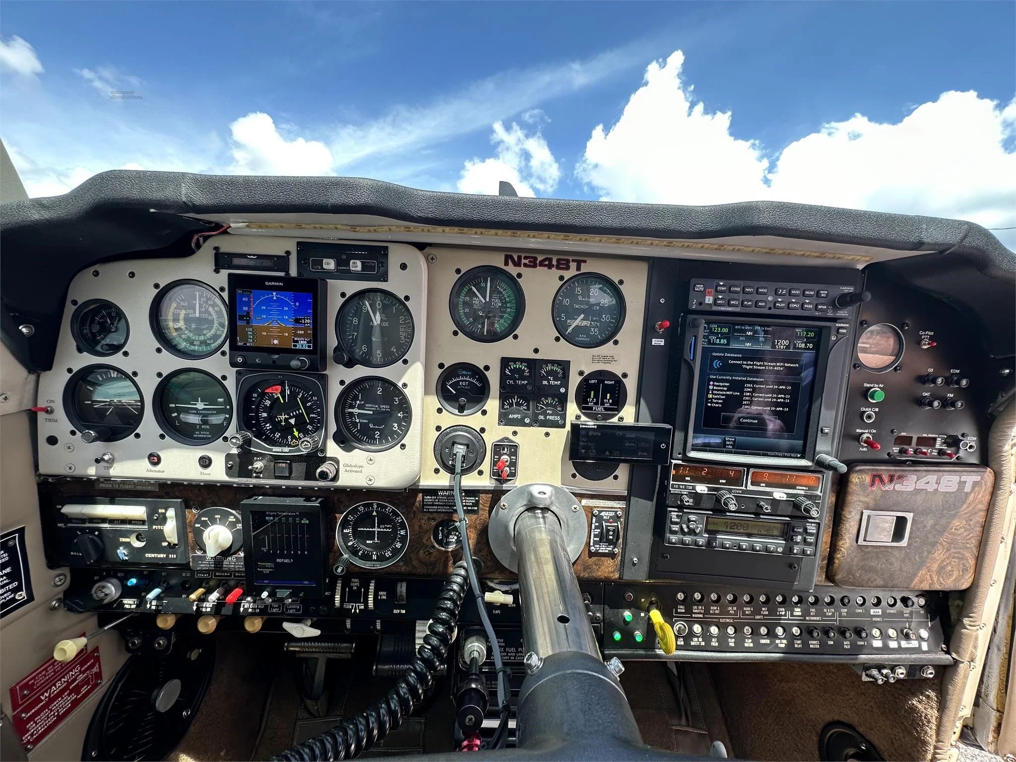Beechcraft Bonanza Cockpit