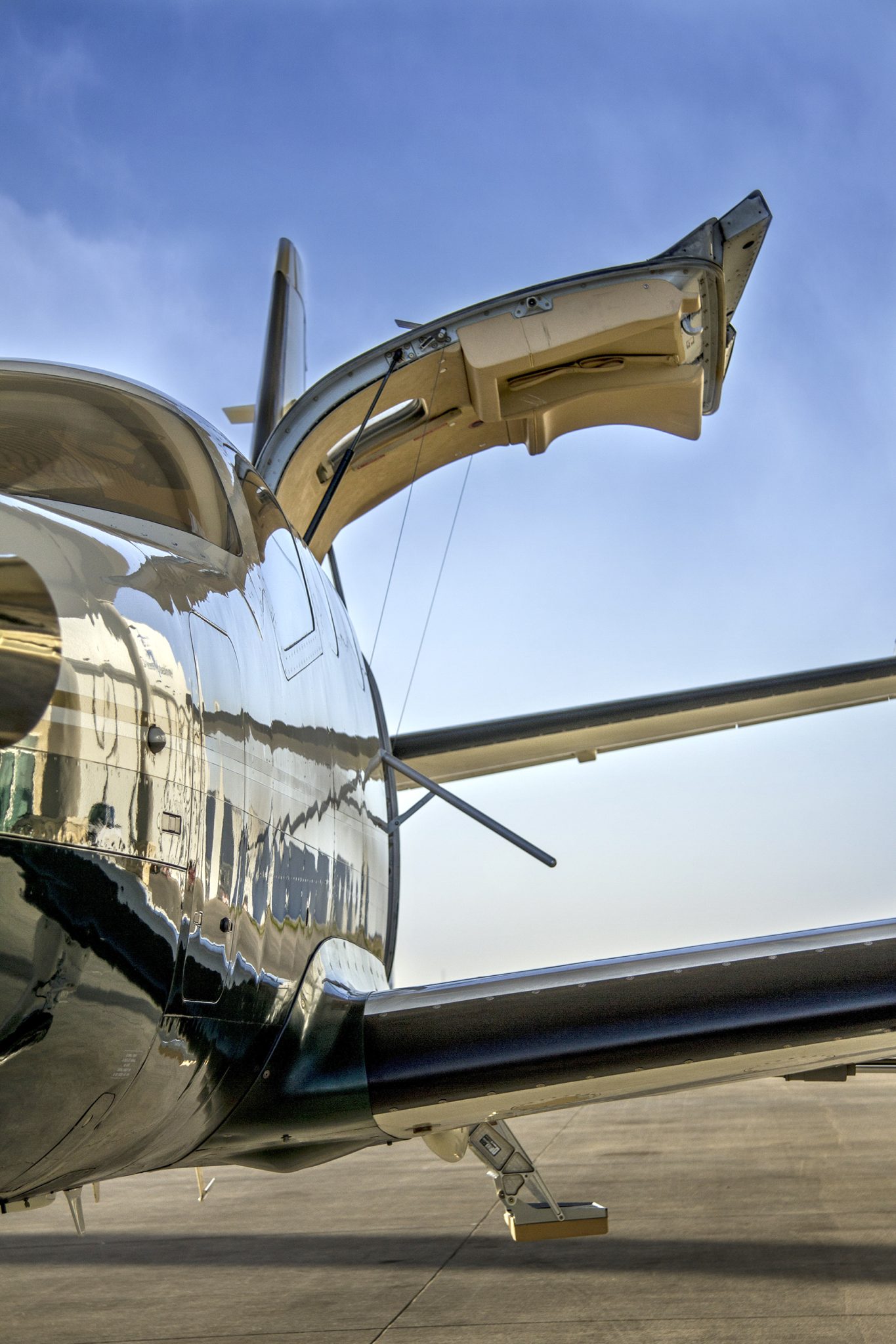 2001 Socata TBM 700B for sale