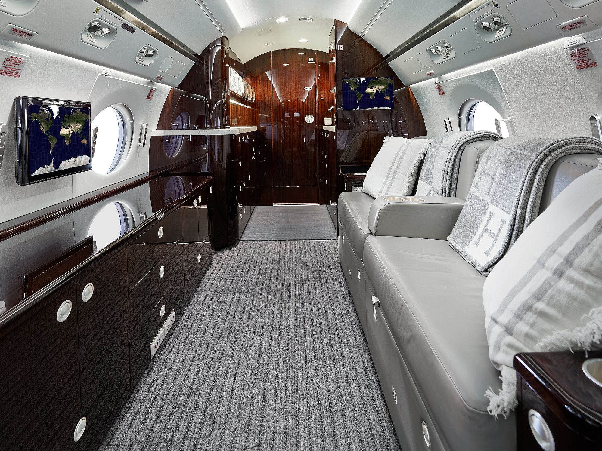 2011 Gulfstream G450 for sale
