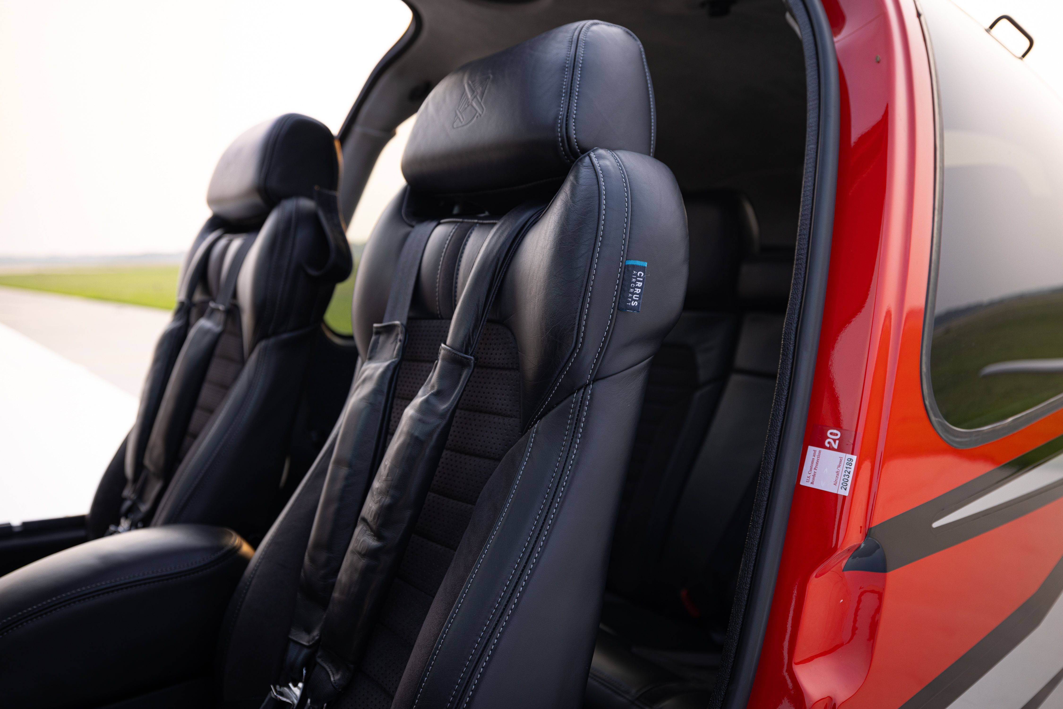 Cirrus Sr22 Interior