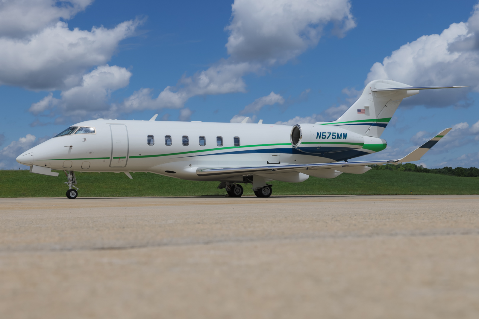 2015 Bombardier CL 350 for sale