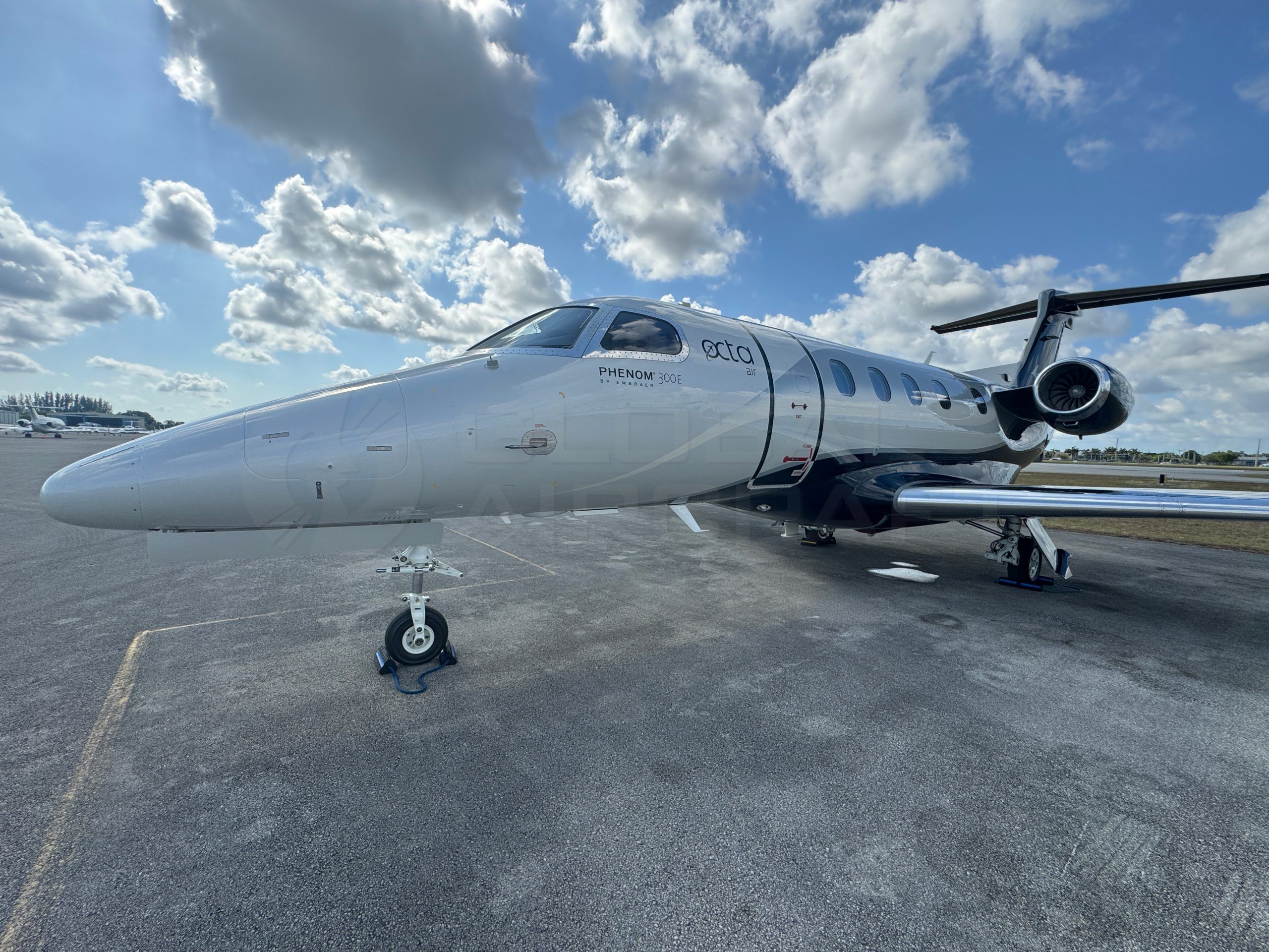 2020 Embraer Phenom 300E for sale