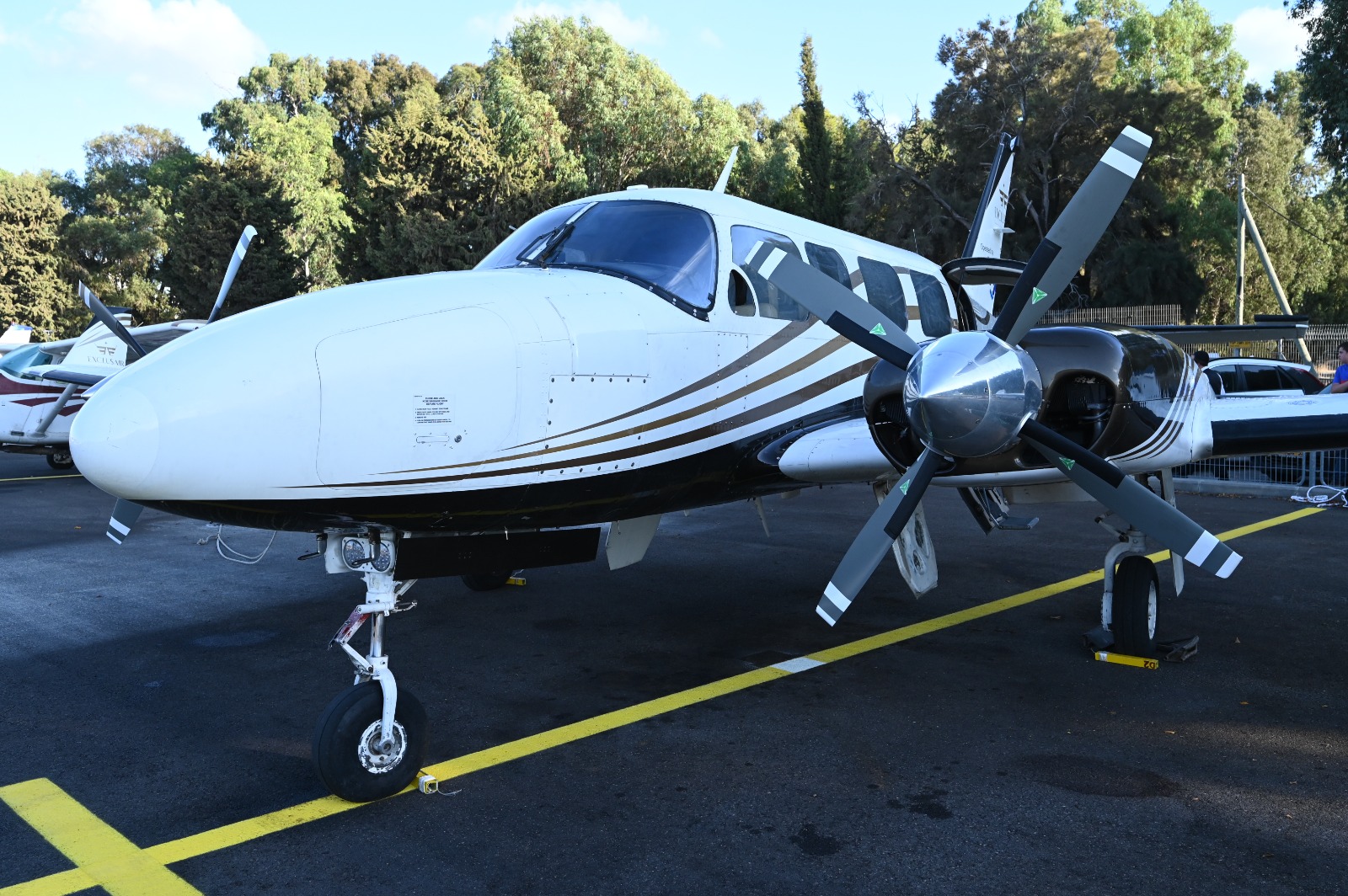 1977 Piper PA31-350 Navajo Chieftain for sale