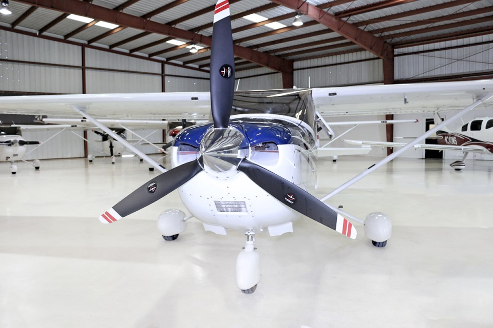 2005 Cessna 182T for sale