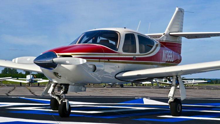 1975 Commander 112A for sale