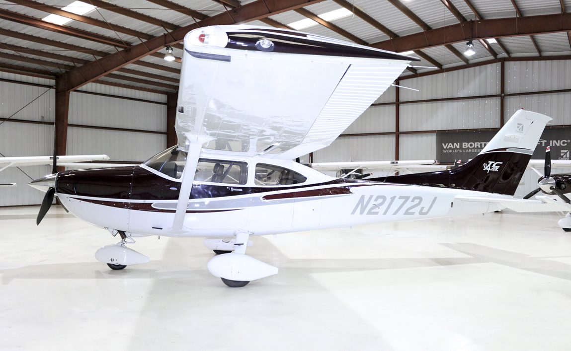 2004 Cessna T182T Skylane for sale